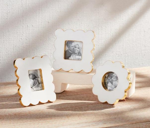 MINI SCALLOP GOLD EDGE FRAMES - 3 STYLES AVAILABLE – La Bella Maison